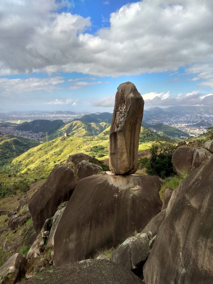 Pedra do Telégrafo, no RJ, é um dos 25 passeios na natureza em destaque ...