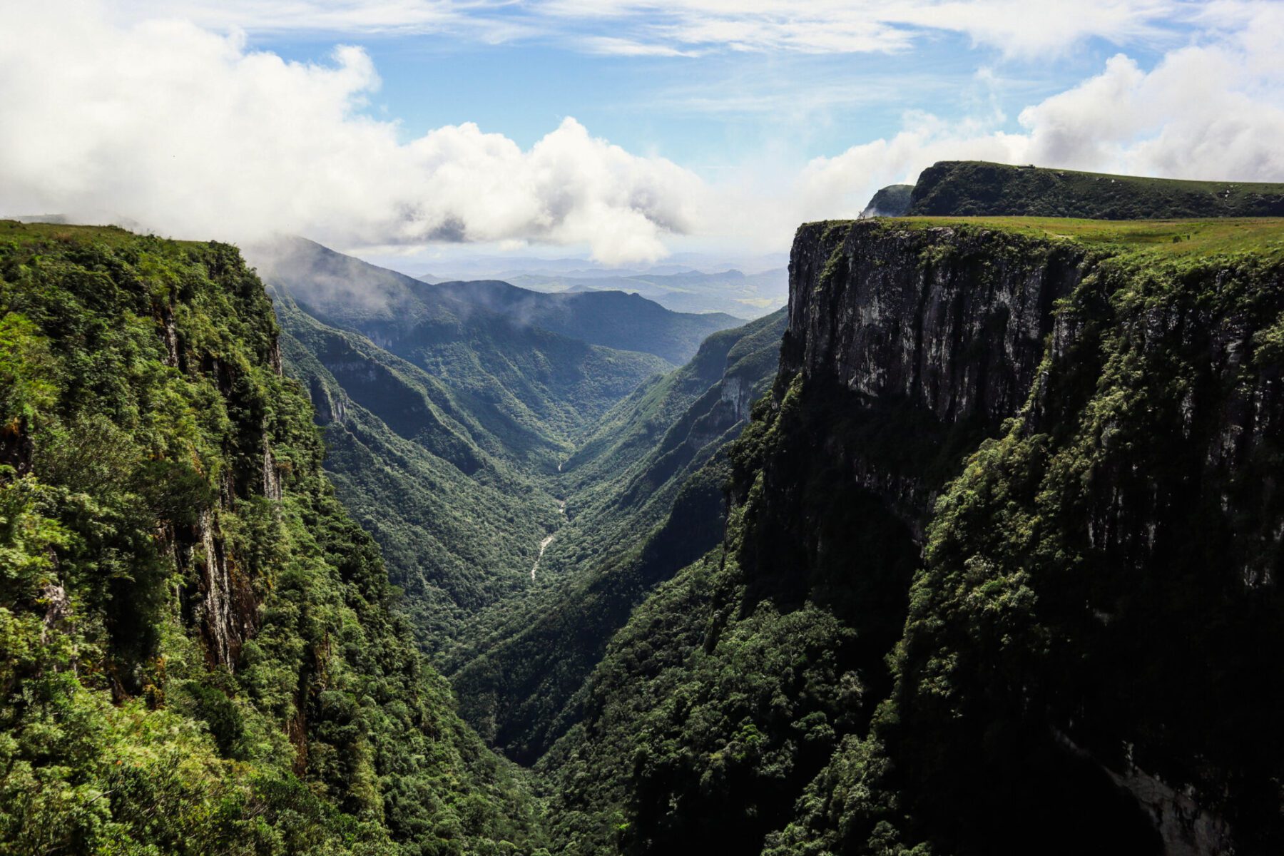 Conheça os Geoparques do Brasil